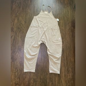 Free People | Pants & Jumpsuits | Free People Movement Scoop Neck Ankle ...